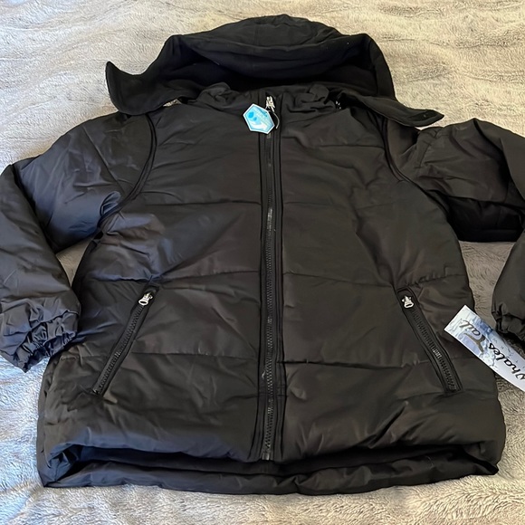 whales tail | Jackets & Coats | Black Puffer Jacket M Quilted Fleece ...